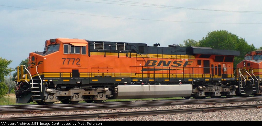 BNSF 7772